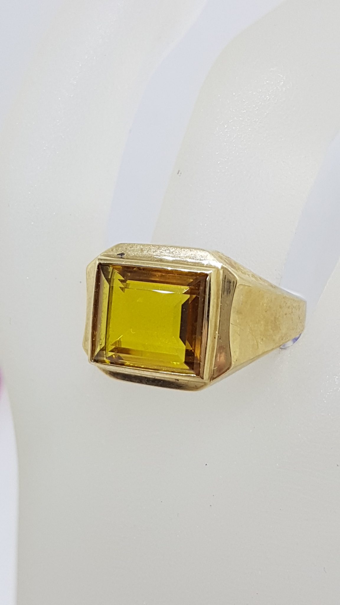* SOLD * 9ct Yellow Gold Rectangular Yellow Stone Gents Ring – Antique ...
